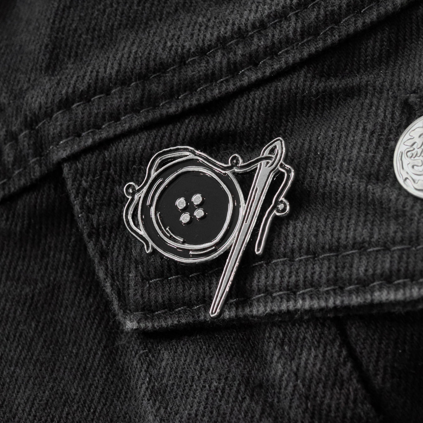 BUTTON EYES PIN – Dragon Denim